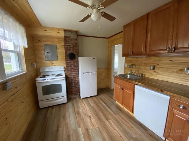 11 E 5th Street