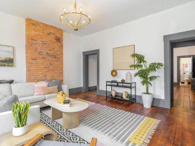 11 E 9th Street