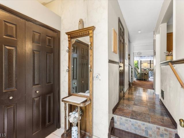 11 Eagle Dr