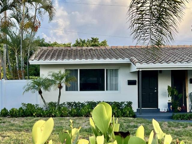 1/1 East Boca. Pets Ok. Flex Terms