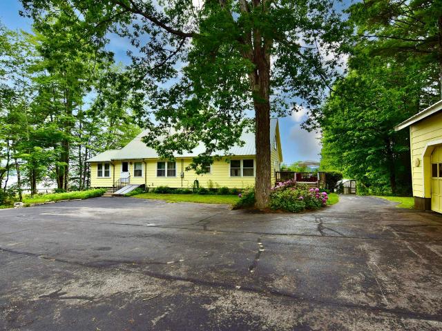 11 Emery Lane