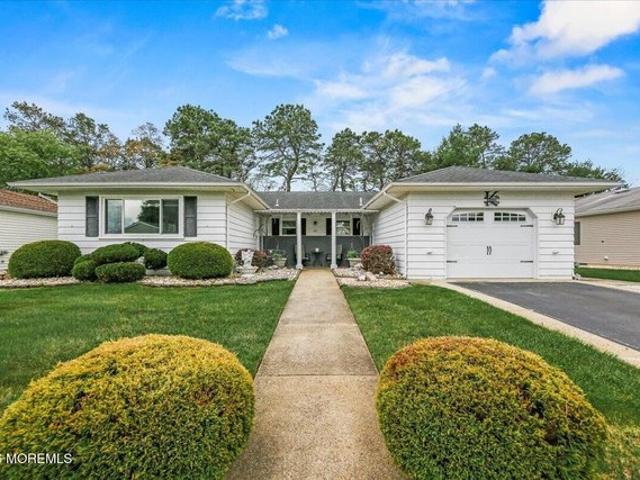11 Exitir St, Toms River, NJ 08757