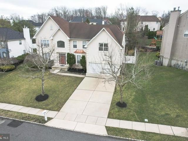 11 Exton Cir, Cherry Hill, NJ 08003