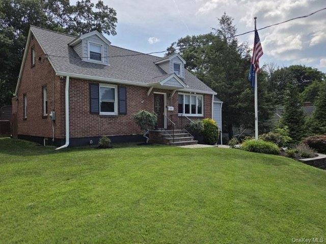 11 Fairview Pl, Suffern, NY 10901