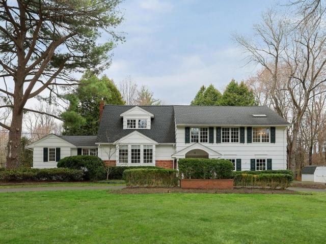 11 Fenimore Dr