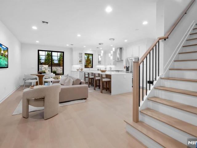 11 Fey Place