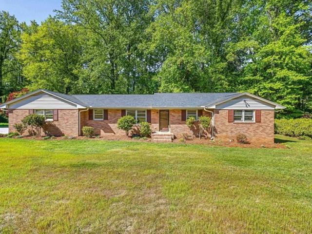 11 Fontana Dr, Greenville, SC 29609