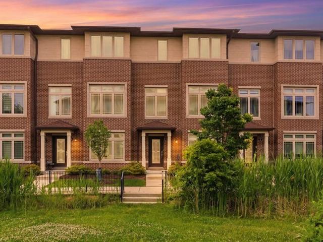 11 Forest Ave Unit 17, River Forest, IL 60305