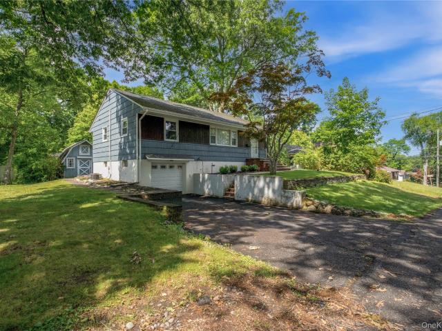 11 Forest Drive