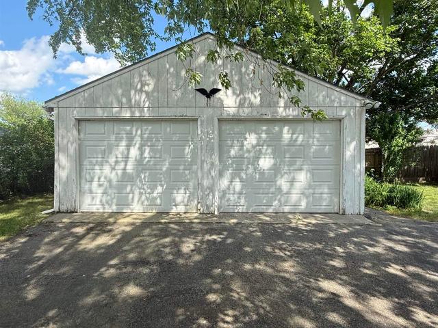 11 Foster Avenue