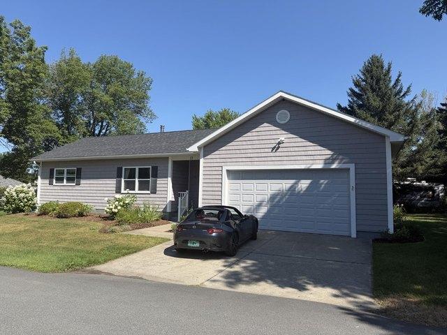 11 Foster Ter, Derby, VT 05830