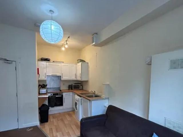 11 Fowler Terrace, City of Edinburgh, EH11 1ED, United Kingdom | 3 bed apartment for rent #136660479 | Rentberry