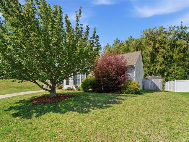 11 Franklinwood Drive