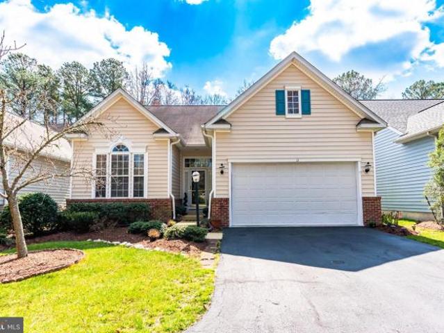 11 Freeport Ln, Berlin, MD 21811