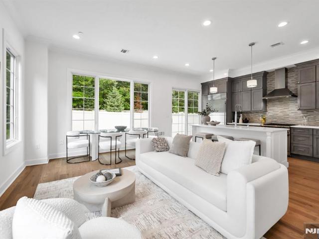 11 Gabriel Court # 11