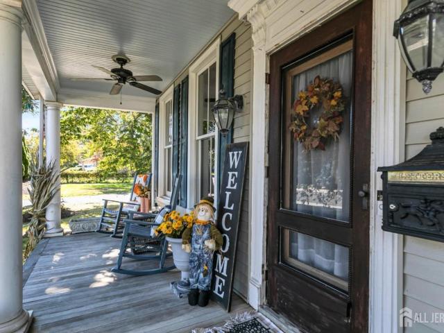 11 Golf Street
