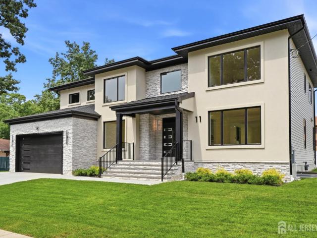11 Gordon Avenue