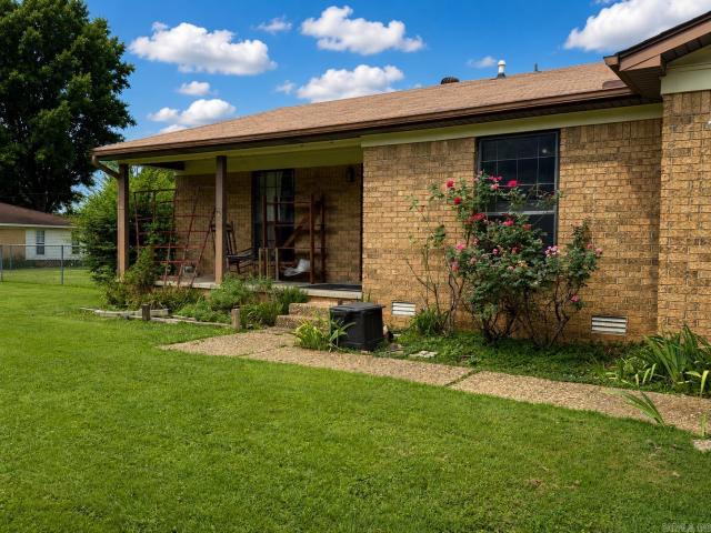 11 Glade Rd