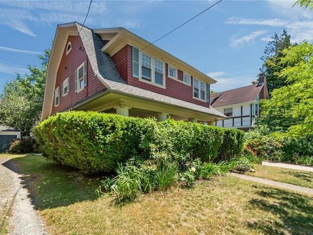 11 Grotto Ave, Providence, RI 02906