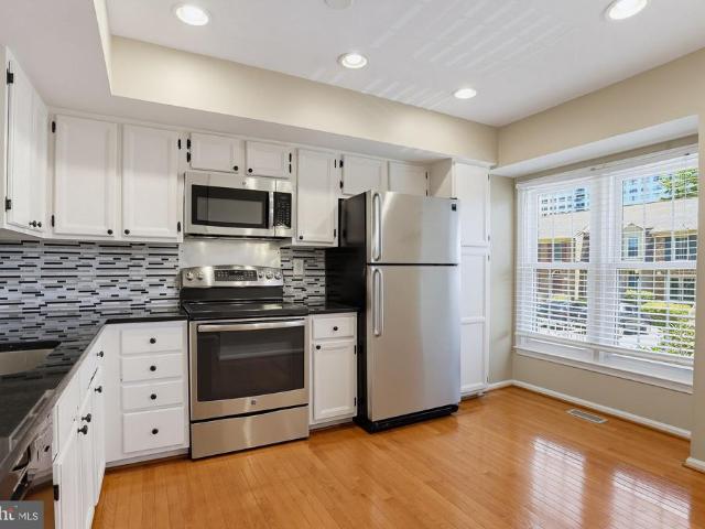 11 Grove Ridge Court # 70
