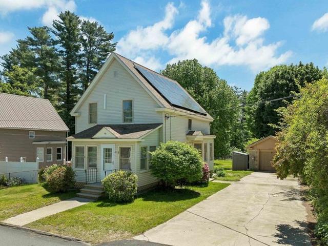 11 Grove St, Derry, NH 03038