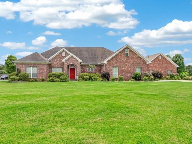 11 Greystone Blvd, Cabot, AR 72023