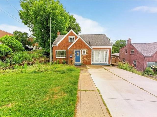 11 Green Oak Ln, Pittsburgh, PA 15220