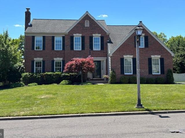 11 Gunning Ln, Langhorne, PA 19047