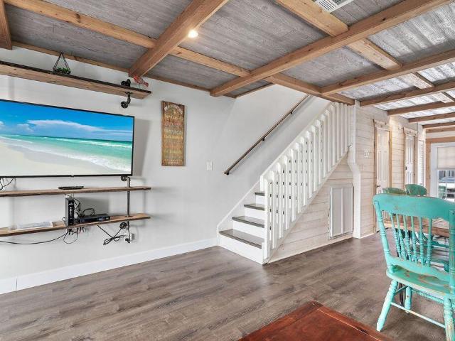 11 Gulf Breeze Ct, Destin, FL 32541 | MLS #1000 | Compass