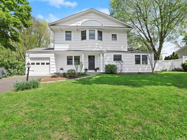 11 Guyer Rd, Westport, CT 06880