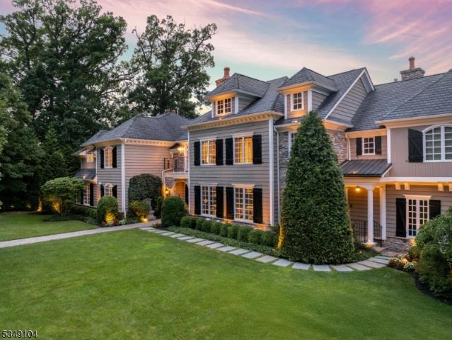 11 Hamilton Road