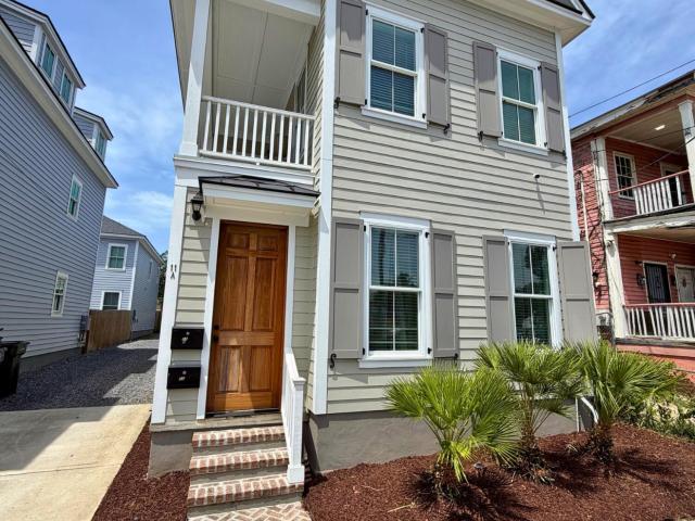 11 Hanover Street A, B