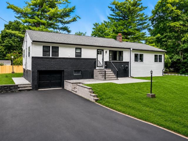 11 Hanson Avenue