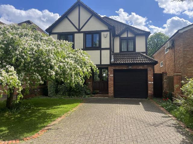11 Harwell Close, Ruislip HA4, 4 bed detached house to rent, £3,000 pcm | PrimeLocation