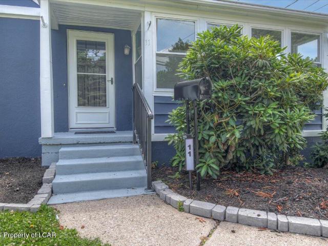 11 Harris Hill Road