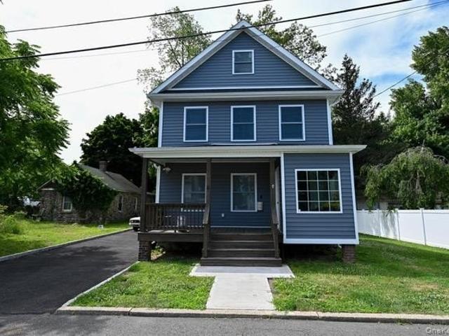 11 Harrison St, Garnerville, NY 10923