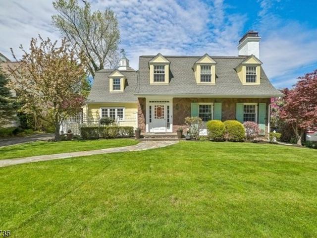 11 Hawthorne Rd, Millburn, NJ 07078