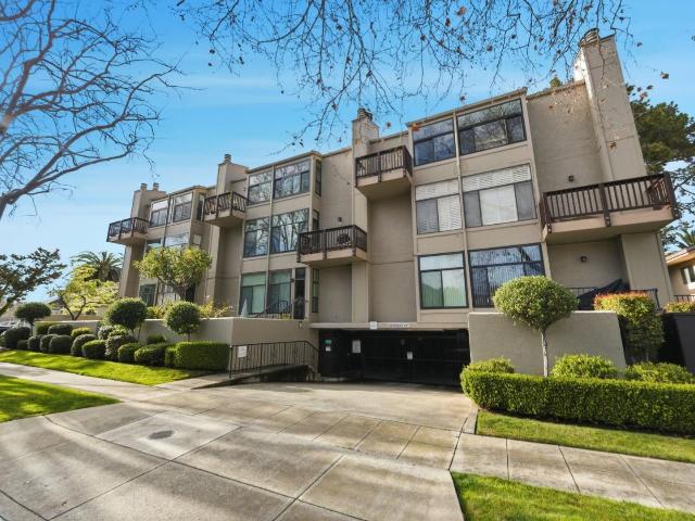 11 Hayward Ave, Unit 1009, San Mateo, CA 94401 | MLS #ML82036 | Compass