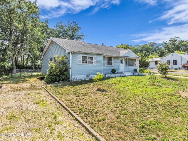 11 Hemlock Road