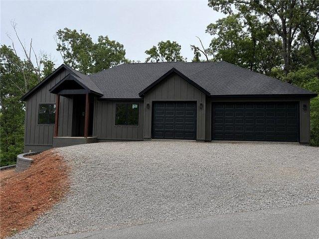 11 Hexham Dr, Bella Vista, AR 72715