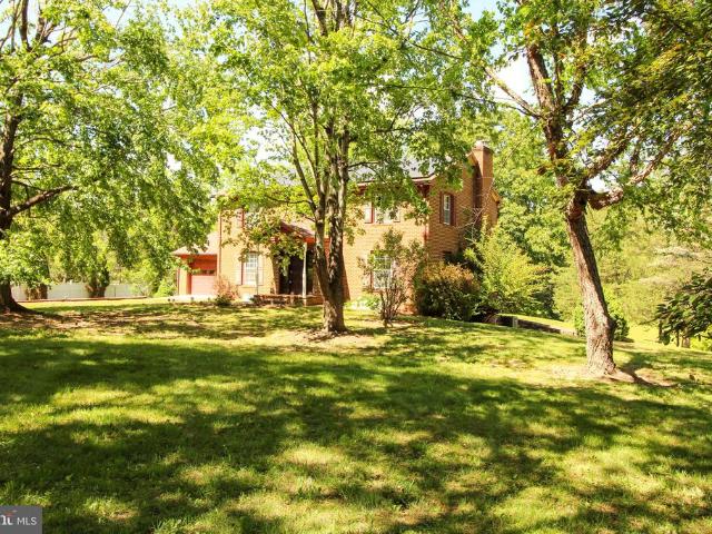 11 Hickory Lane