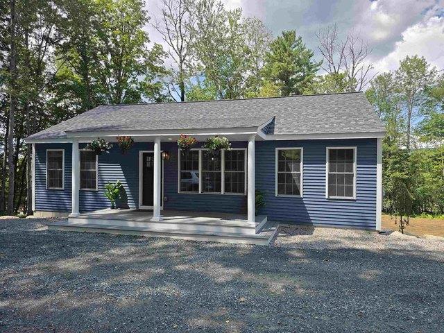 11 Hill St, Newport, NH 03773