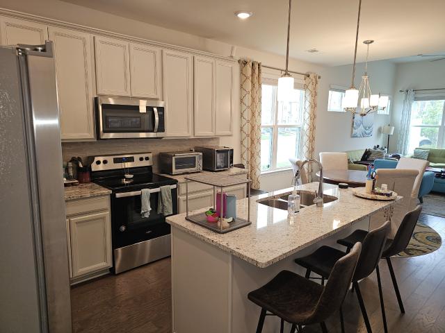 11 Holland Ridge Cir