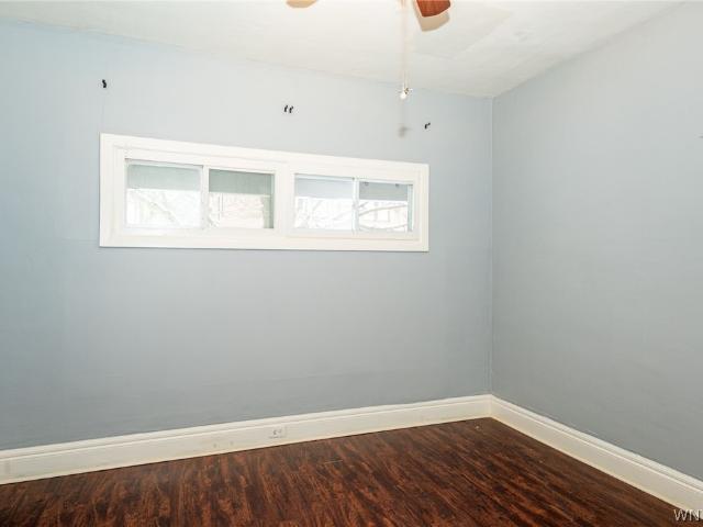11 Hoyt Street