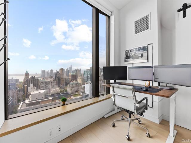 11 Hoyt Street, Unit 36H