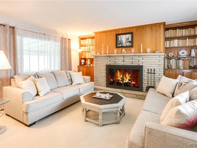11 Hunting Road