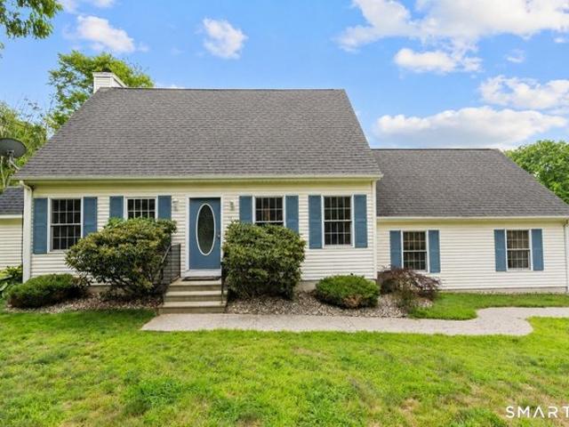 11 Huntington Dr, Plainfield, CT 06374