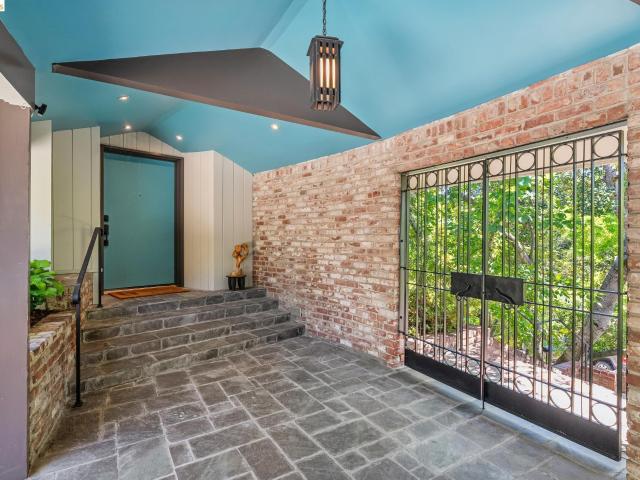 11 Huntleigh Rd