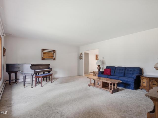 11 Jefferson Avenue