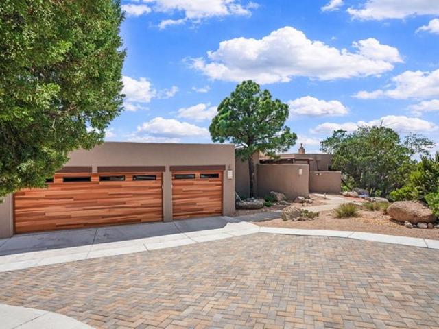 11 Juniper Hill Loop NE, Albuquerque, NM 87122